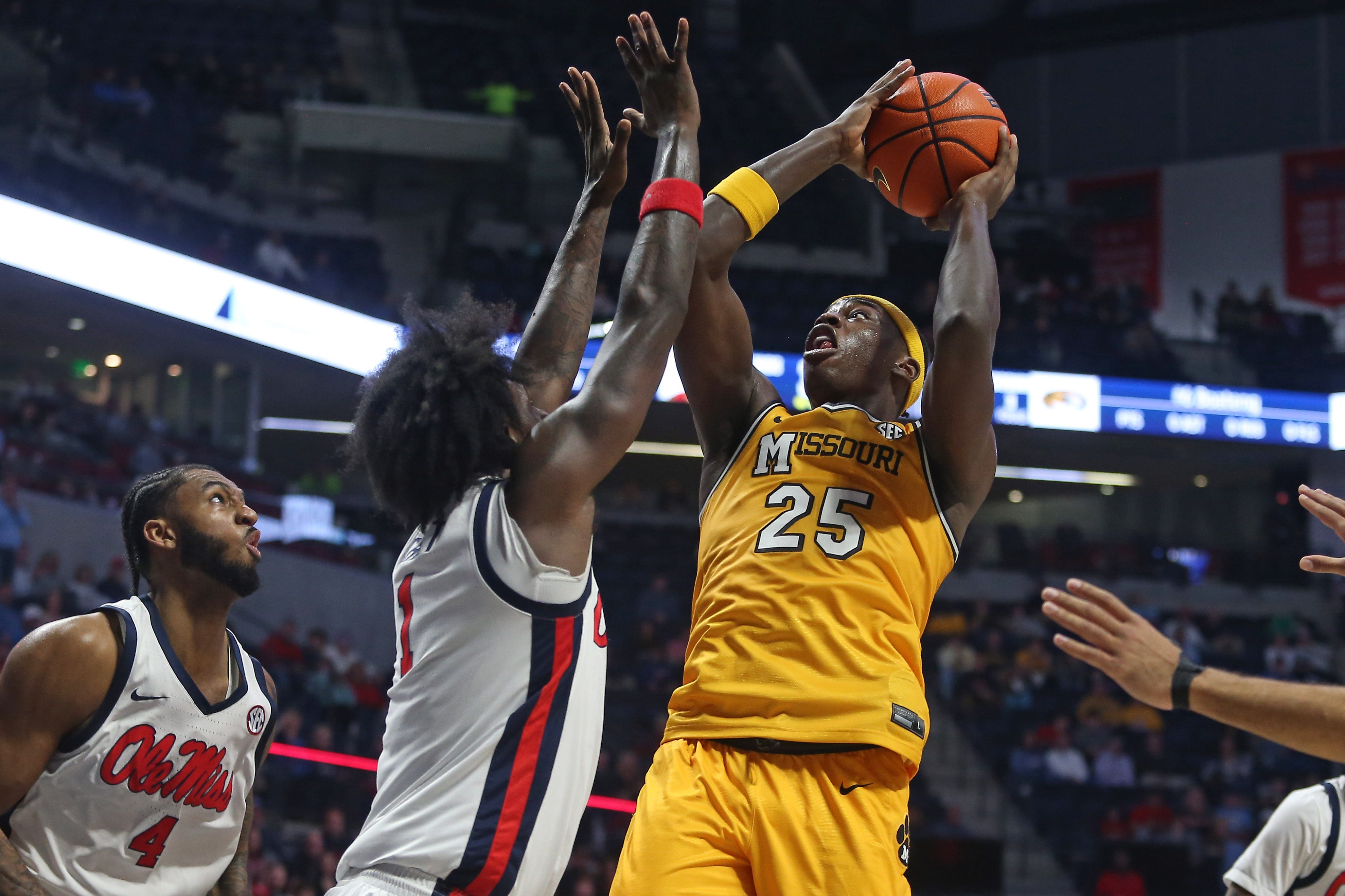 Missouri basketball loses at Ole Miss for first SEC defeat