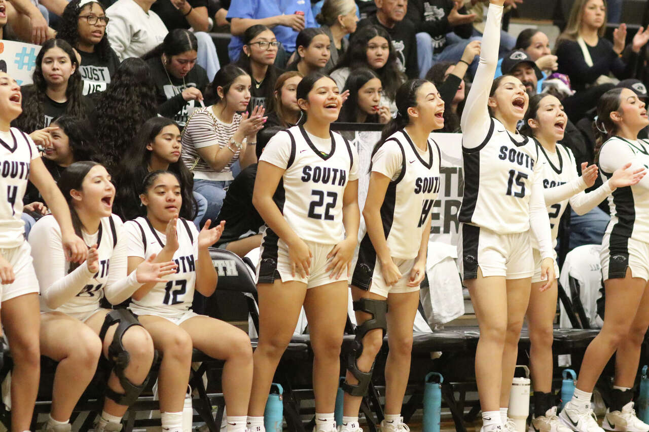 'Everyone has a role': United South's bench brings the energy