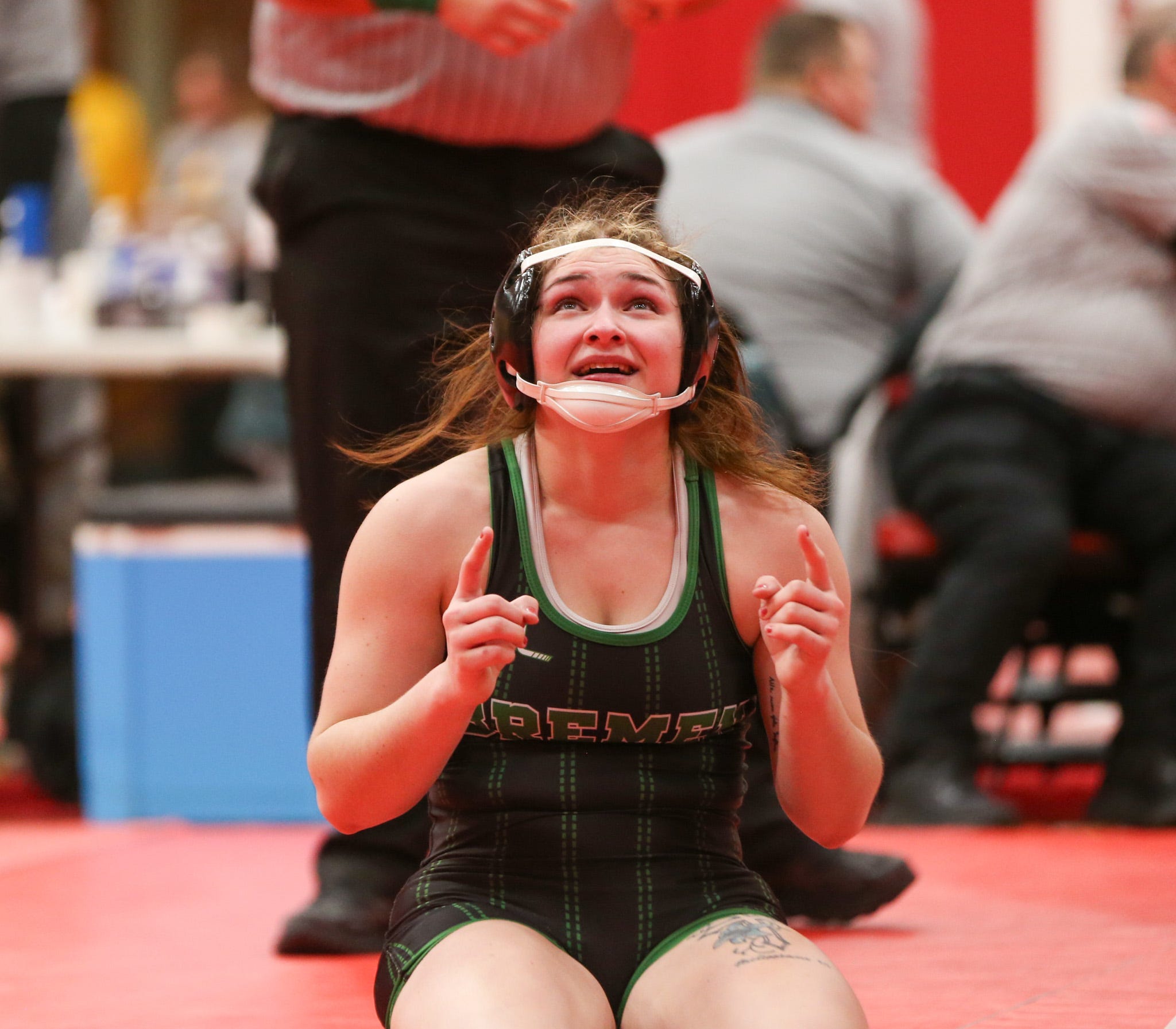 12 South Bend area girls wrestlers advance to IHSAA state finals
