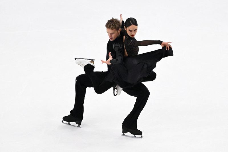 Figure skating - Chock and Bates earn record-setting seventh US ice ...