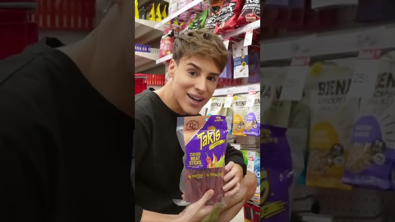 European tries grocery shopping in America for first time