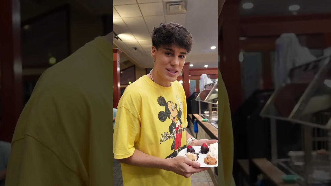 European tries American all you can eat desserts first time
