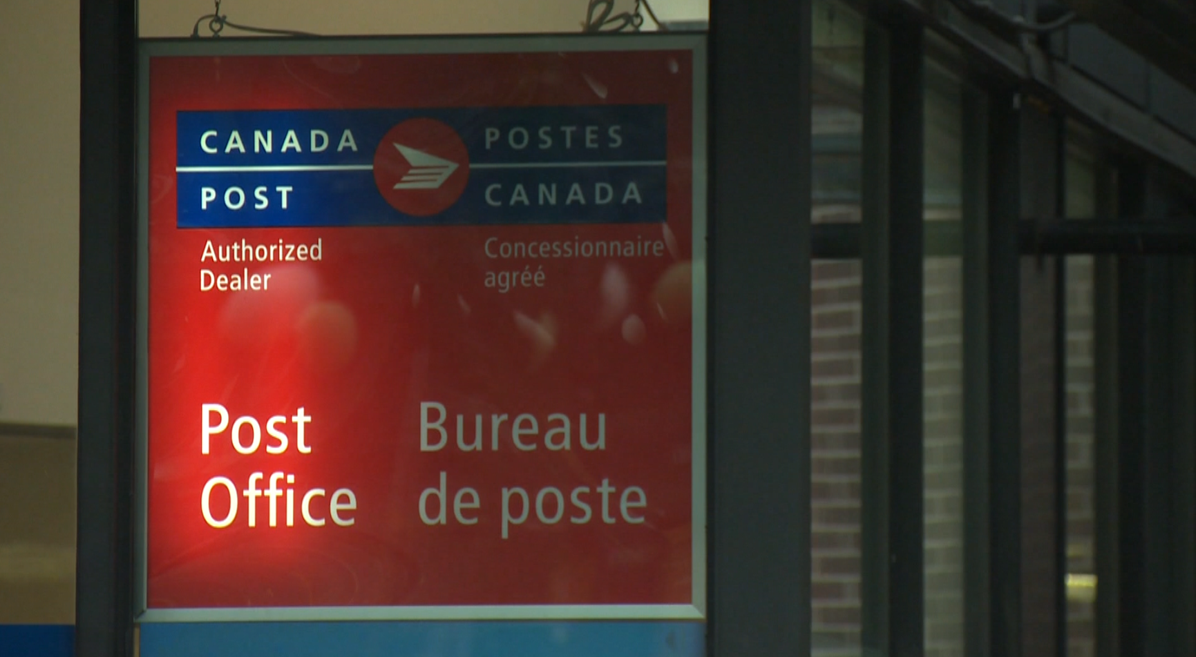 Community concern over loss of Vancouver's Gastown Canada Post location