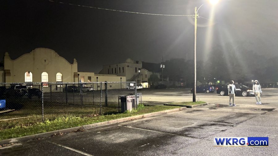 One injured after shots fired after Alabama high school basketball game