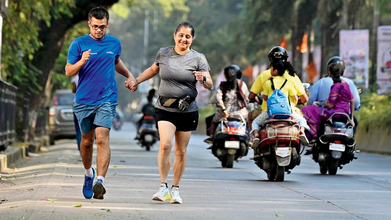 How these visually impaired runners are set to run the Tata Mumbai ...