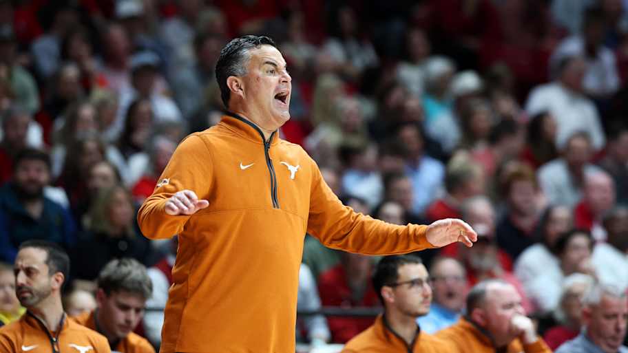 Texas Longhorns stun No. 13 Alabama with upset win in Tuscaloosa