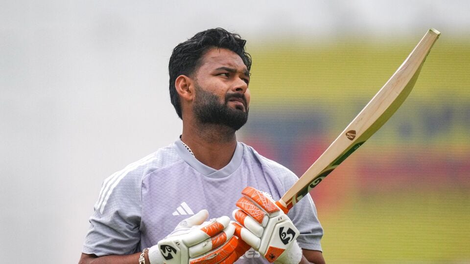 Rishabh Pant diagnosed with oblique muscle tear; India wicketkeeper ...
