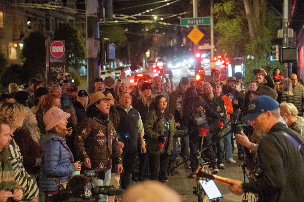 Bob Weir remembered by musicians, fans and California leaders after his ...