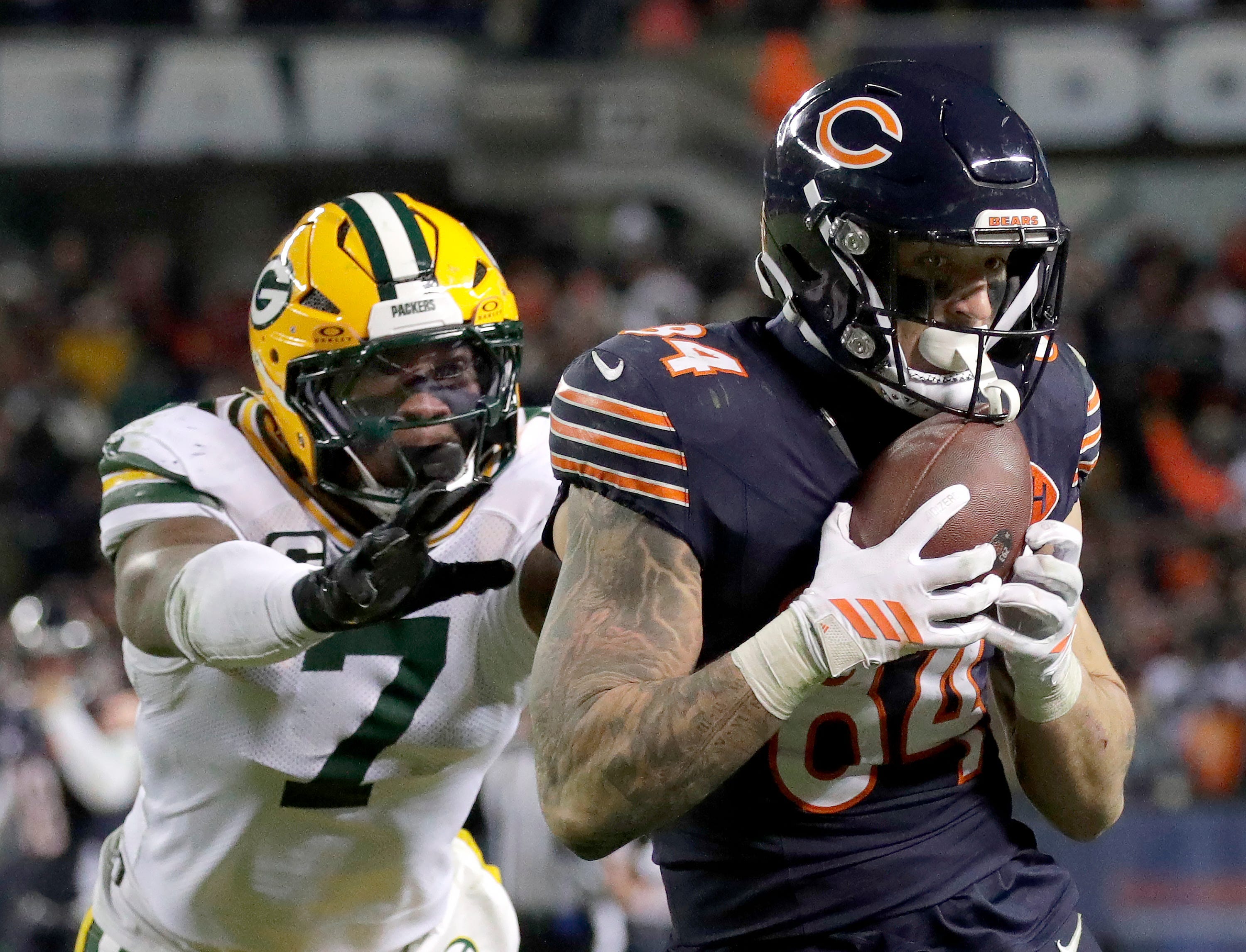 Bears TE Colston Loveland has playoff debut for the ages