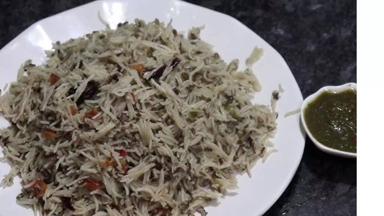 Makar Sankranti 2026: Urad dal khichdi recipe, traditional significance ...