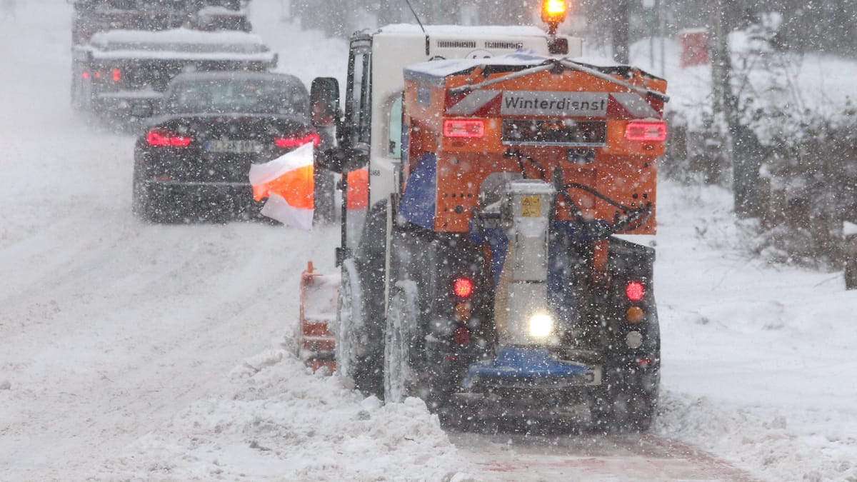 Unwetter mit Eisregen erreichen Köln – erhebliche Glättegefahr