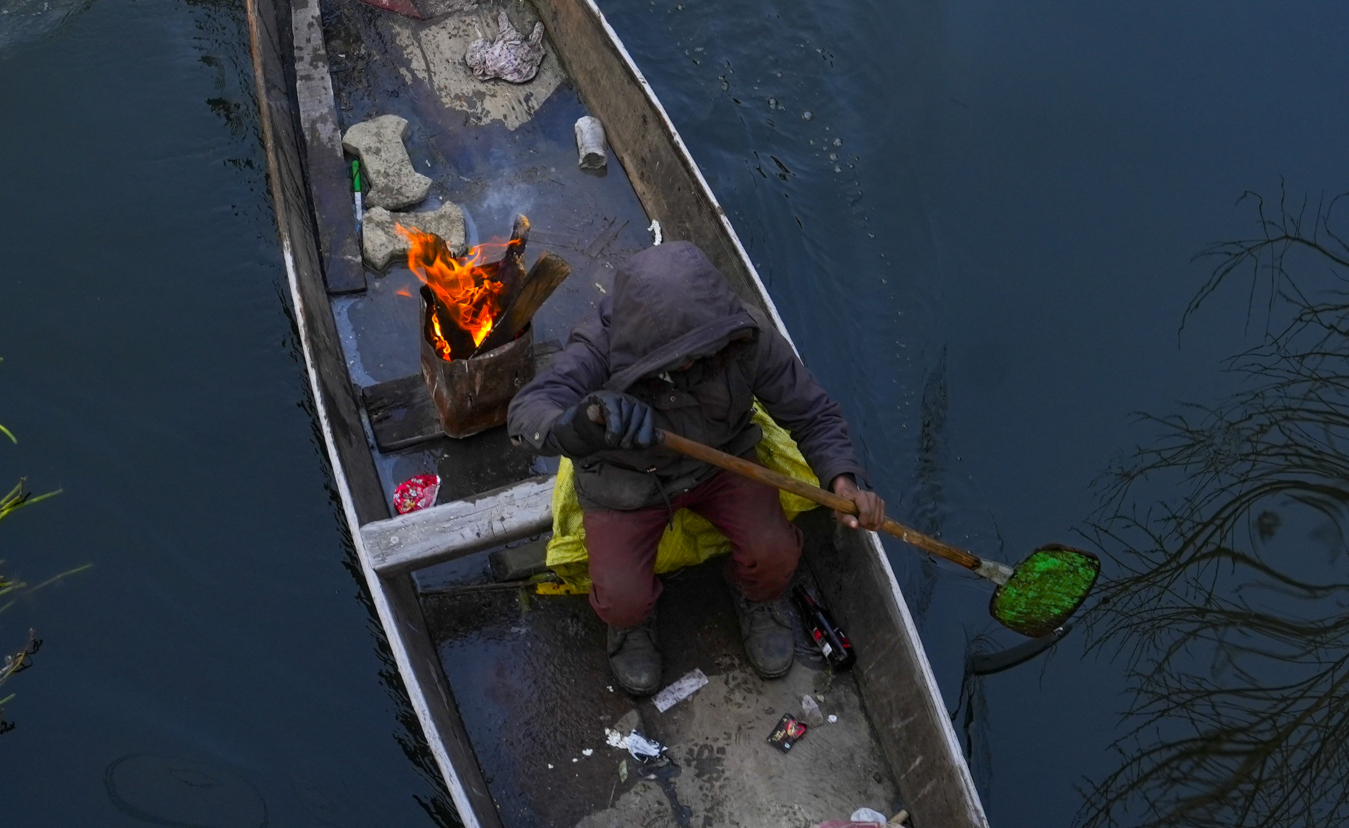 Kashmir in grip of cold wave, Shopian coldest place at minus 8.6 ...