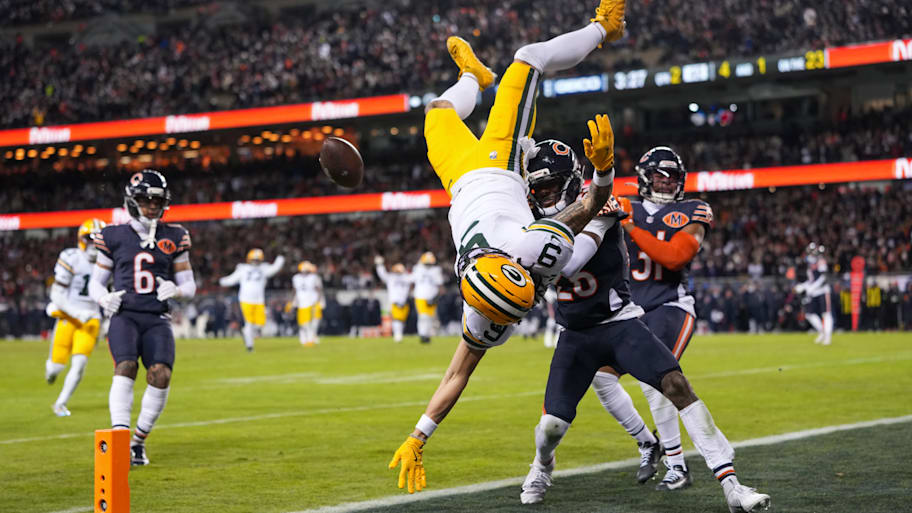 Bears take down Packers despite not one bounce going their way