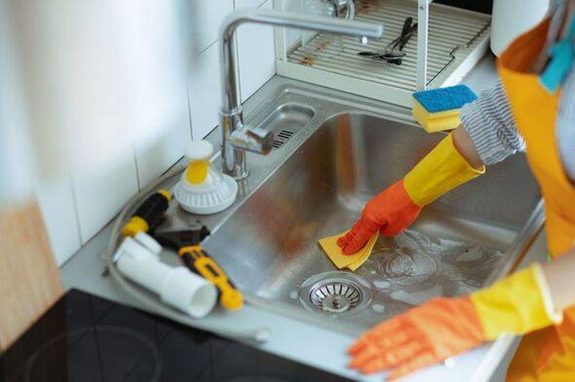 The one kitchen spot most people forget to clean that's an 'ideal place ...