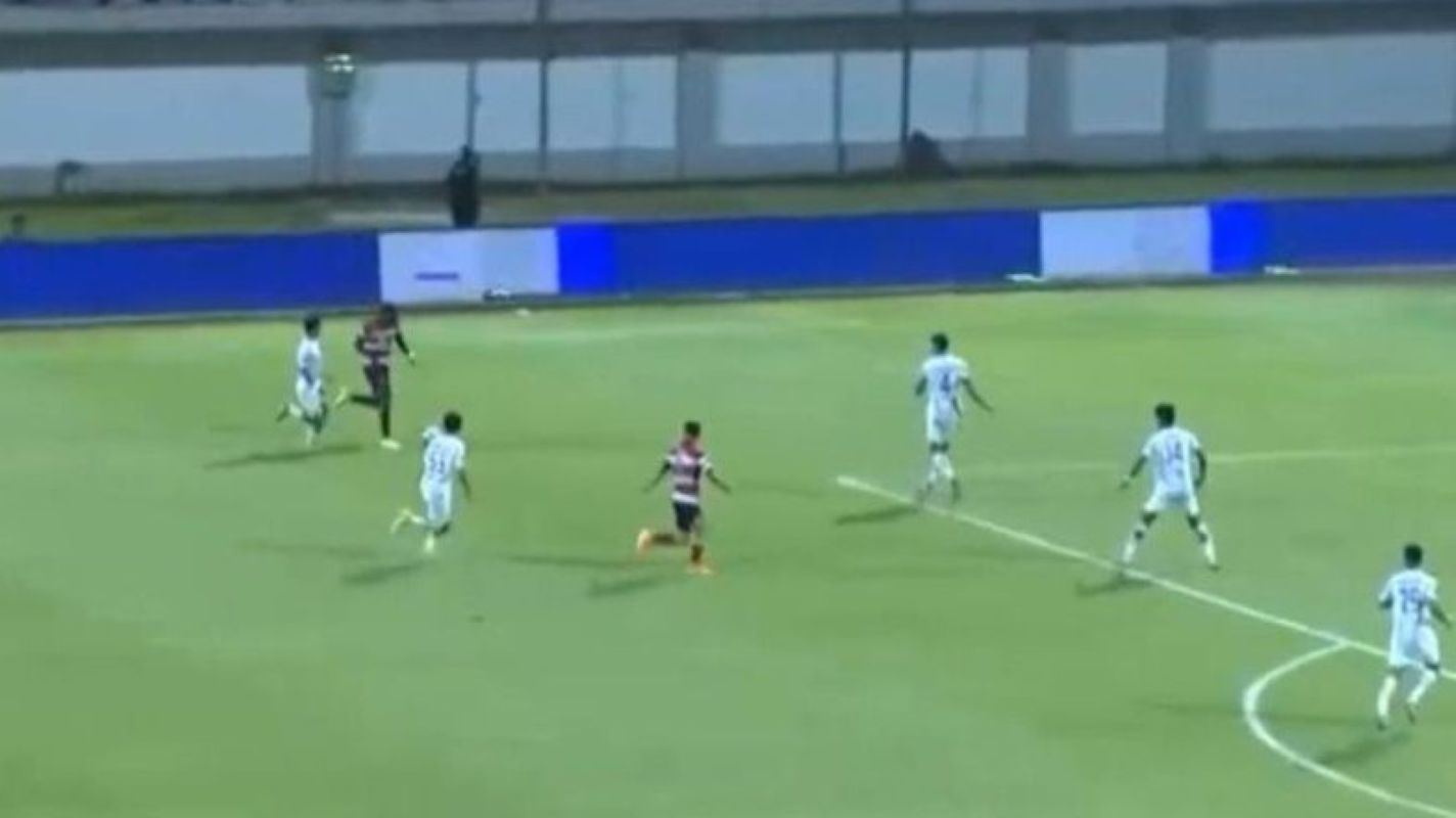 Jean Paul Van Gastel sebut PSIM diuntungkan dua kartu merah Madura United