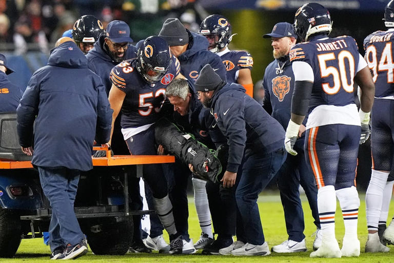 Bears linebacker TJ Edwards to miss the rest of the season with leg injury