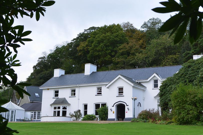 Wales' first two-star Michelin restaurant given one out of five food ...