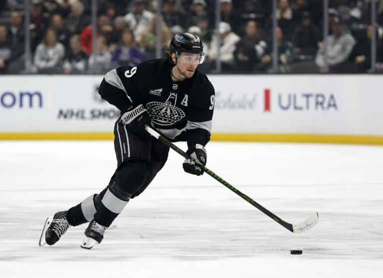 Adrian Kempe scores lone shootout goal to lift Kings past rival Oilers