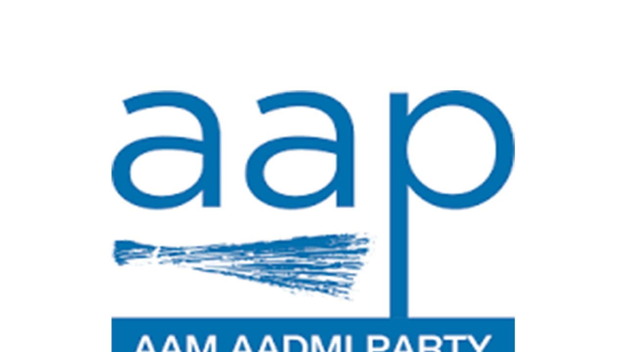 Valmiki Naik takes over as AAP Goa chief after Amit Palekar resigns