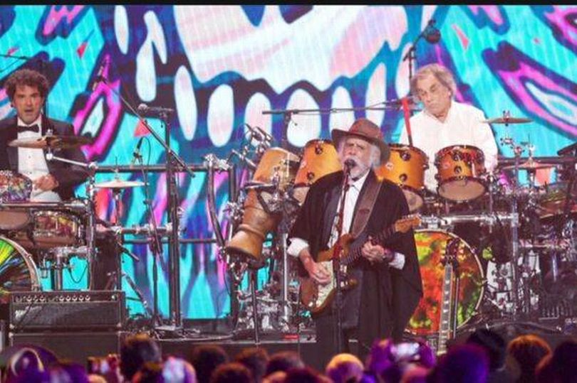 BBC Breakfast presenter delivers sad death news minutes into live show