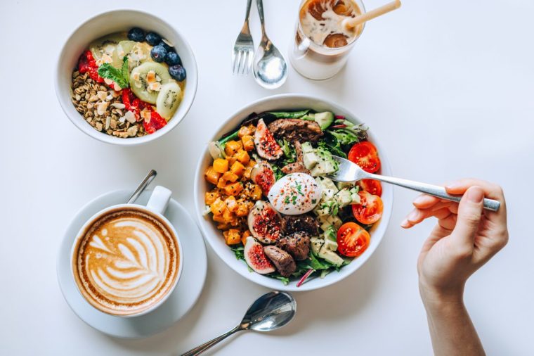 How to eat your way out of a hangover, according to dietitians