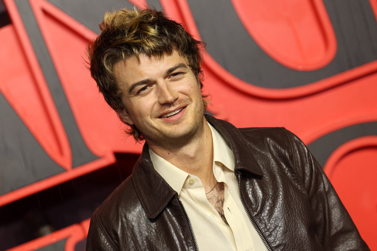 'Stranger Things' star Joe Keery visits real-life Hawkins