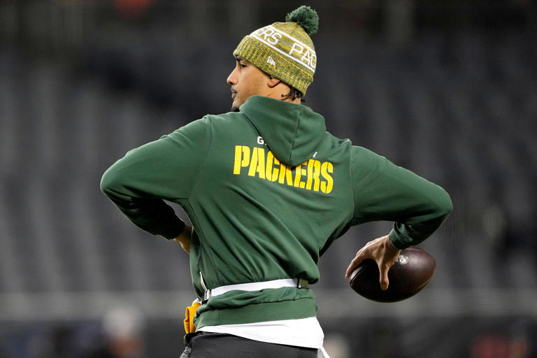 Packers inactives: RT Zach Tom is out vs. Bears in NFC wild card