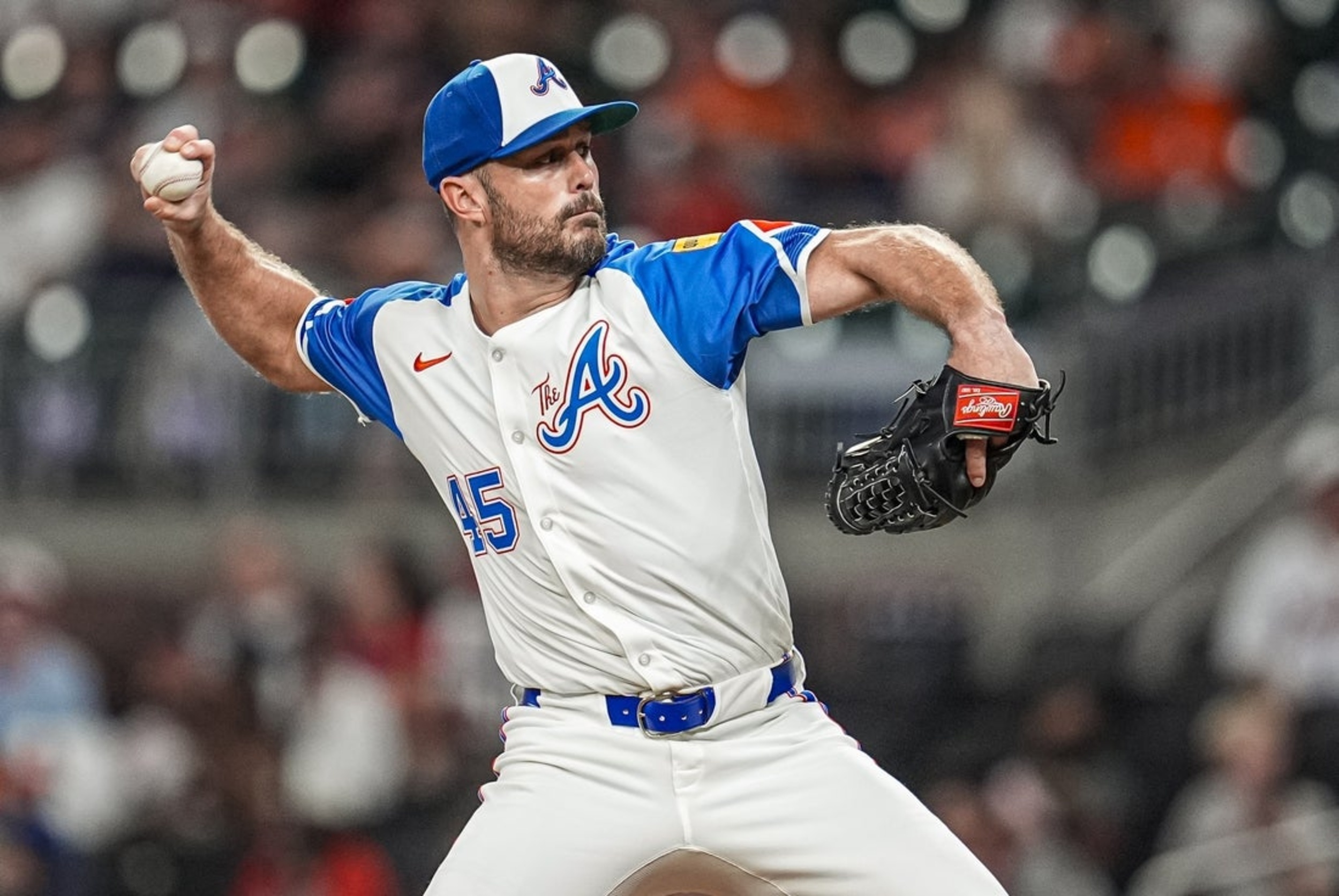 Braves re-sign RHP Tyler Kinley