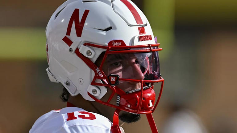 What the latest Oregon quarterback transfer portal news means for Dante ...