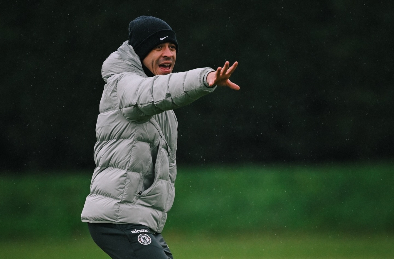 HLV Rosenior ra mắt ấn tượng, Chelsea giành chiến thắng vang dội