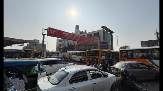 Inter-district buses parked on roads put brakes on traffic flow in Lucknow