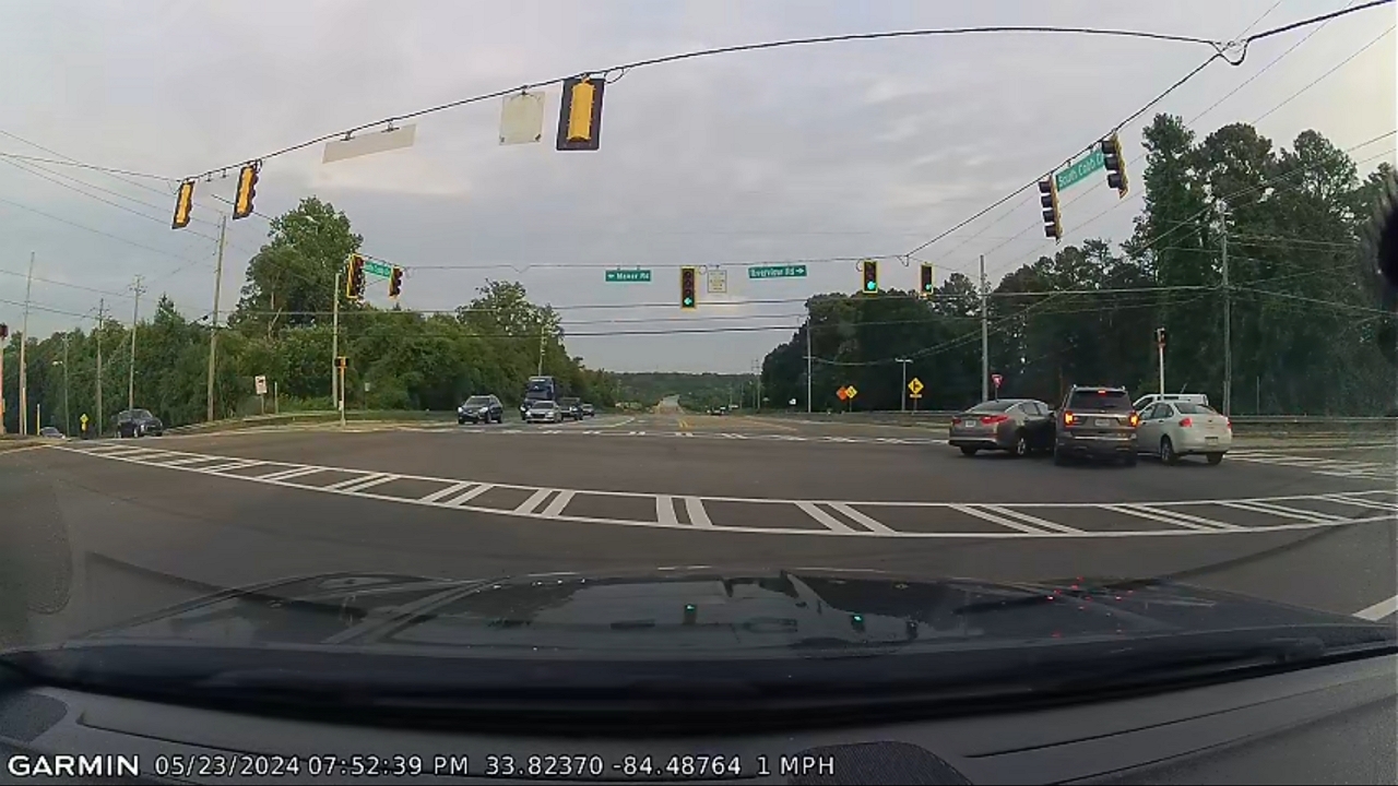 Vehicle runs red light and collides at Forest Acres intersection in ...