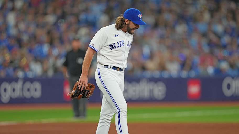 Cincinnati Reds sign former second round draft pick to minor league deal