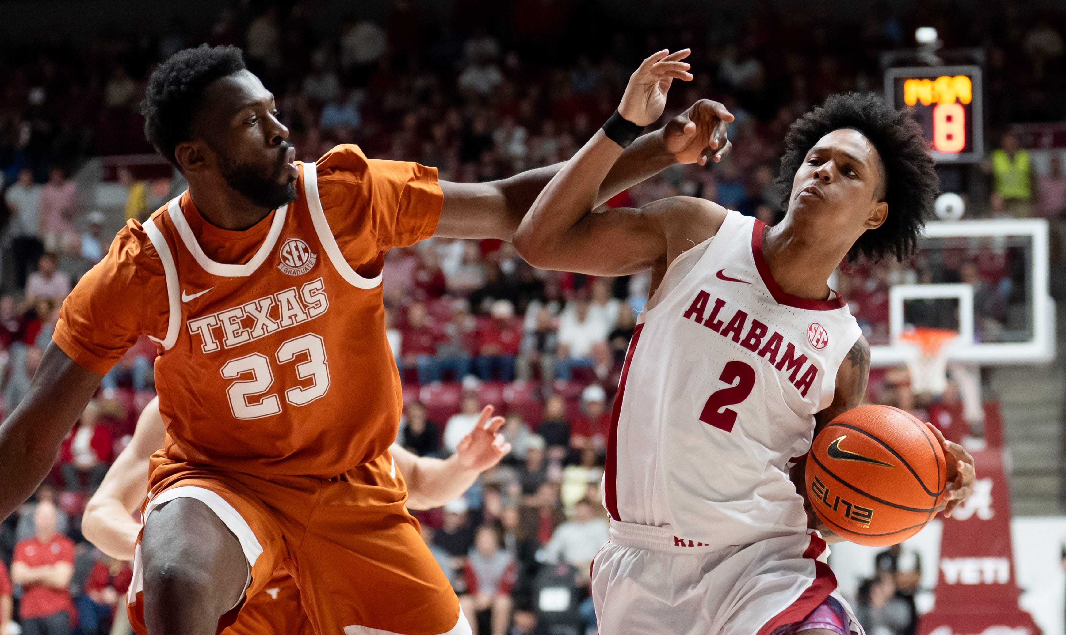 Can Alabama basketball catch up to Texas late? Score updates, highlights
