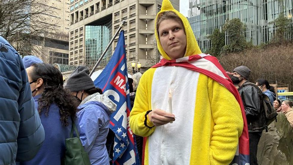 Portland vigil condemns federal violence after ICE, Border Patrol ...