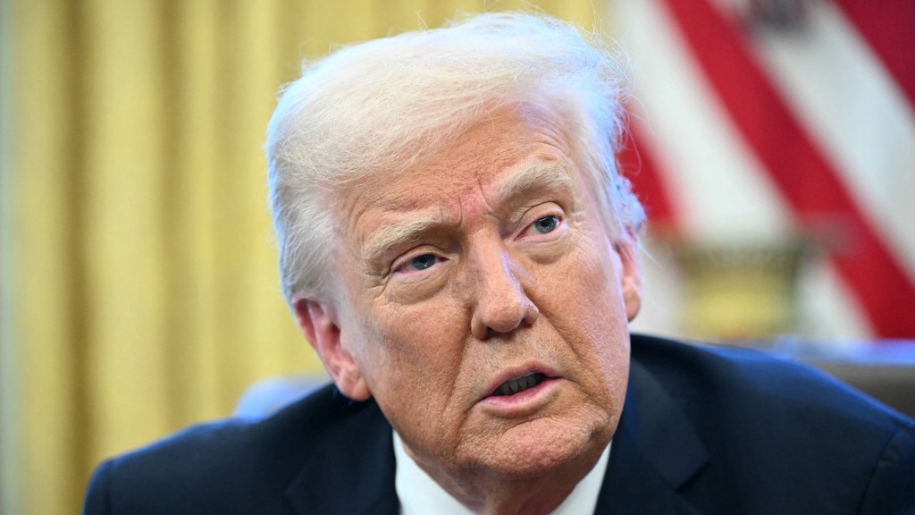 Další provokace Donalda Trumpa? Překvapivá slova o armádě ale i obřím ...