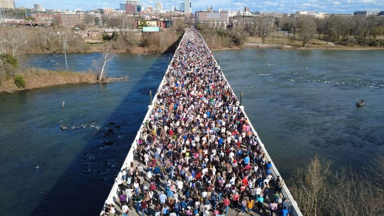 Buddhist monks' walk for peace draws thousands to Columbia, spreading ...
