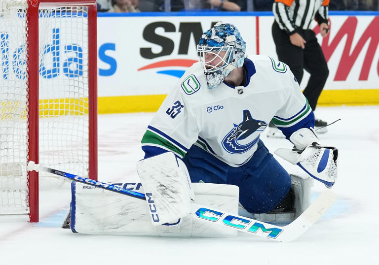 Canucks: Thatcher Demko left game vs. Maple Leafs with lower-body injury
