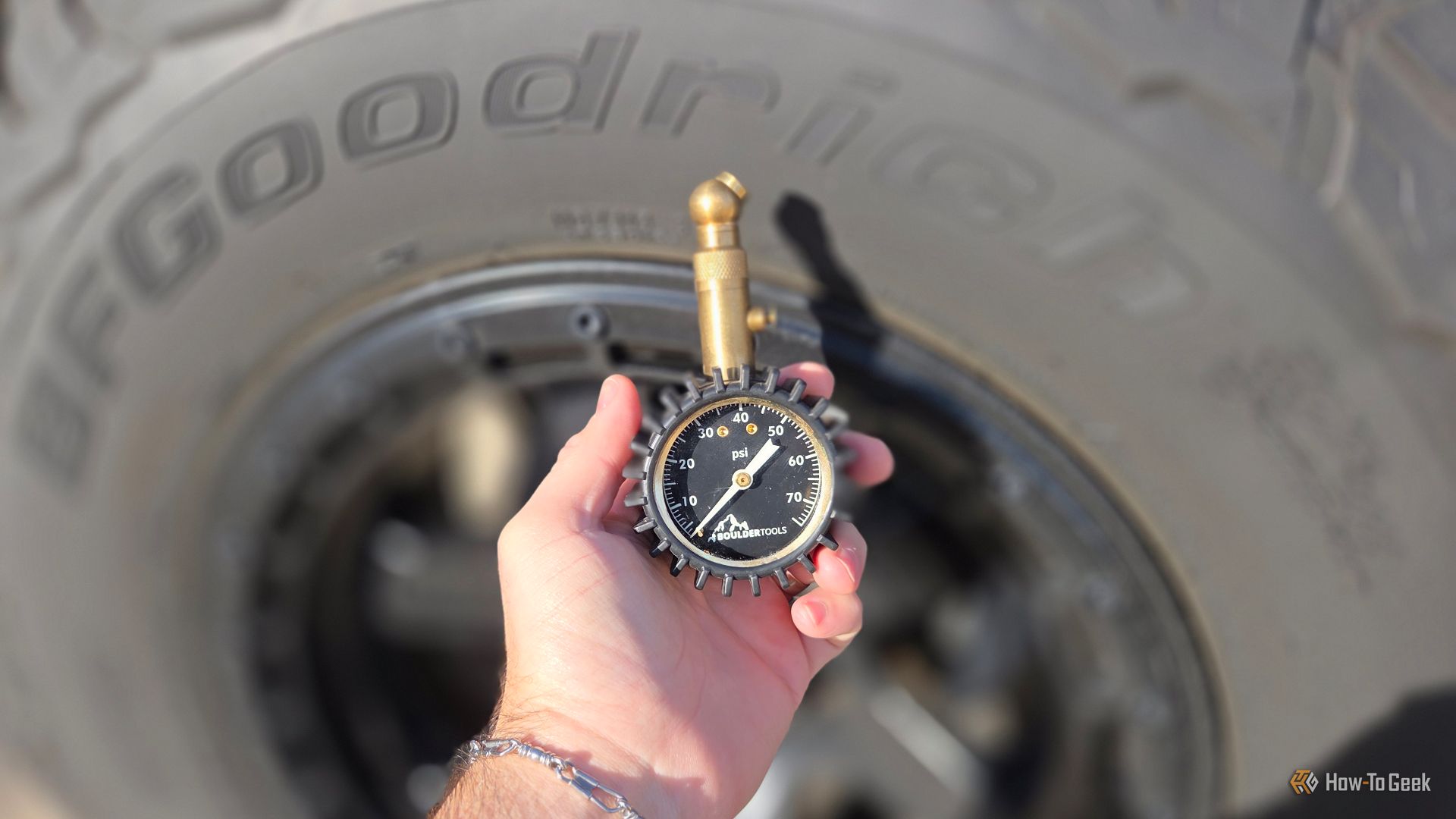 Stop ignoring your tire pressure this winter: It affects your handling ...