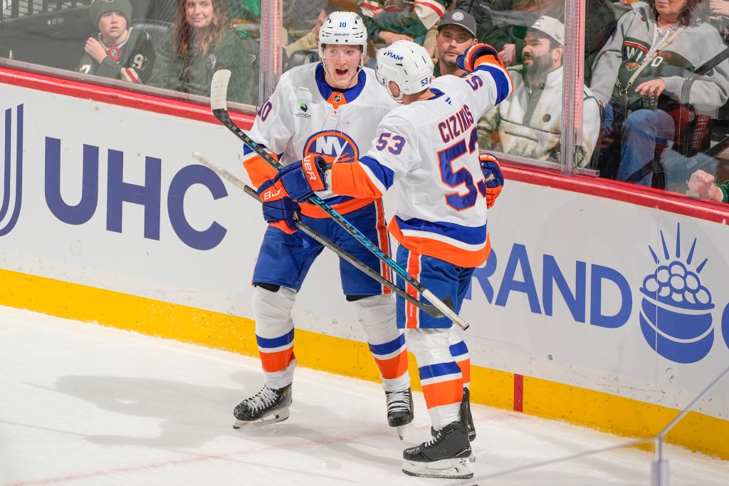 Simon Holmstrom’s overtime goal secures Islanders’ big win over Wild