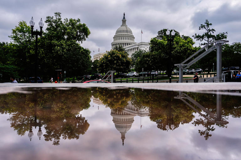 Area lawmakers push to restore health insurance tax credits after ...