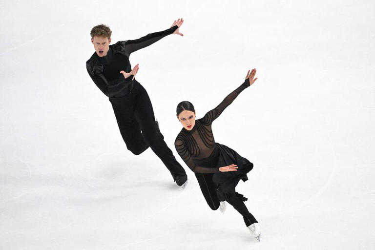 Figure skating - Chock and Bates earn record-setting seventh US ice ...