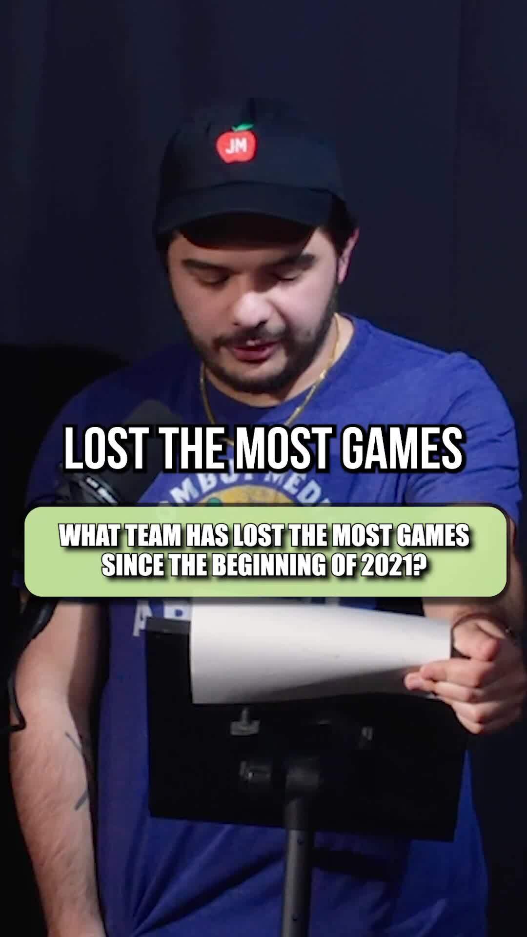 Wrong answer leads to Jenga nightmare #mlb #baseball #trivia #pirates