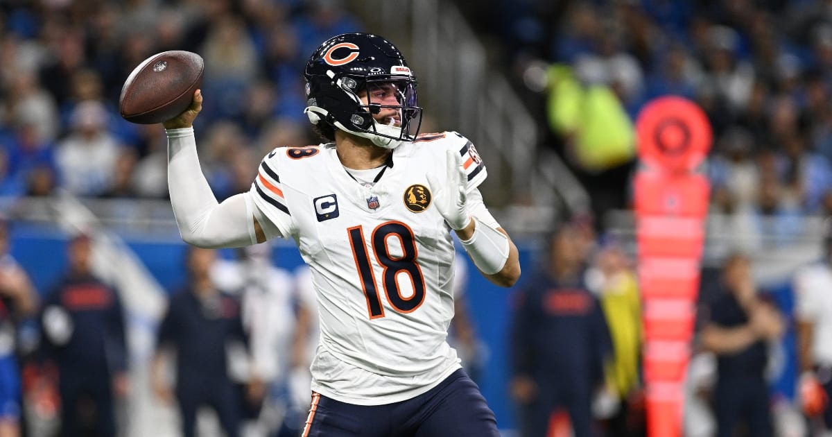 Caleb Williams furious with Luther Burden following interception vs ...