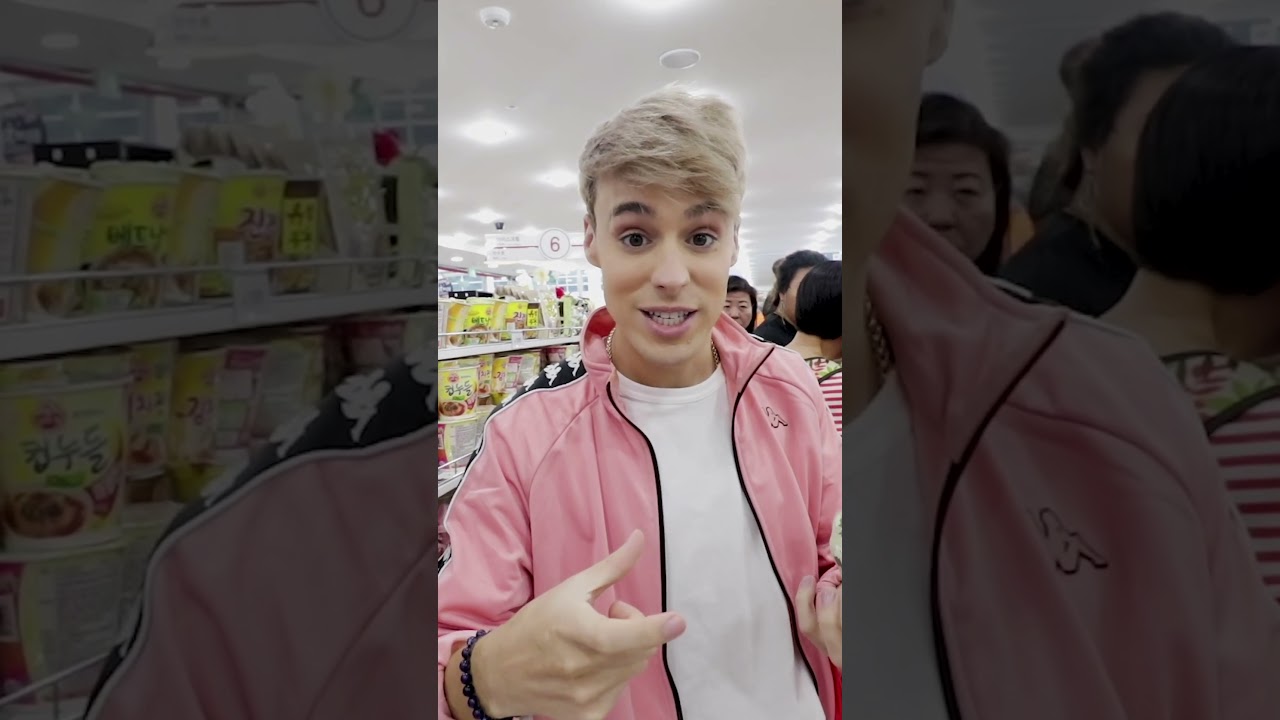 Vlogger unboxes unique budget snack haul from Korean dollar store