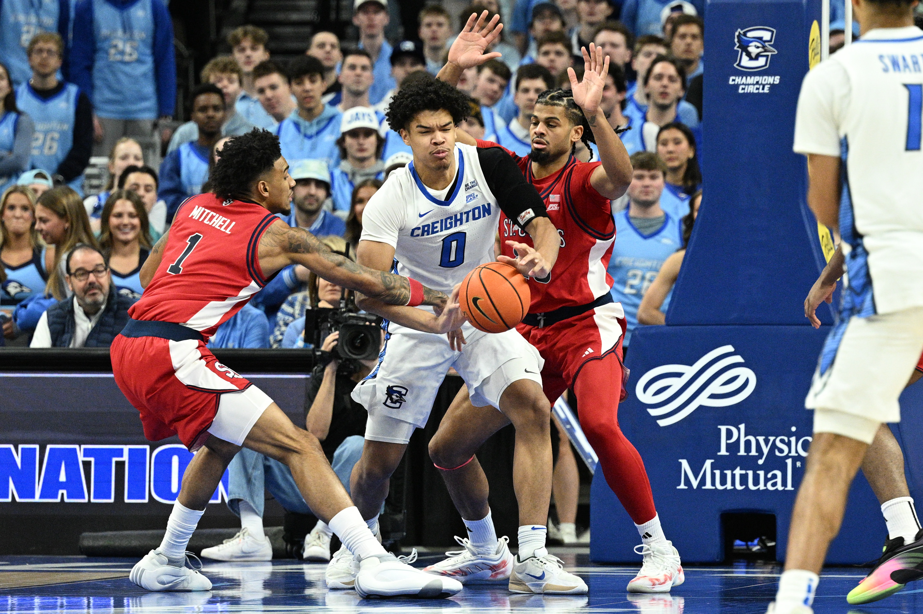 St. John’s men’s basketball carves up Creighton to collect second ...