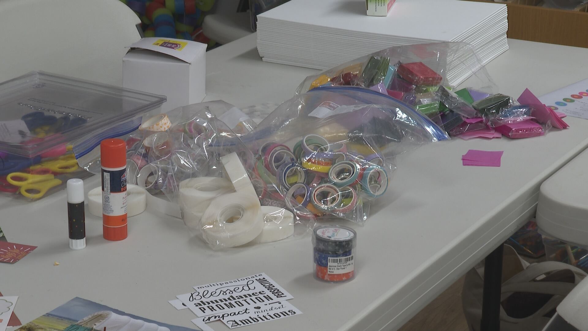 Library hosts vision board program for 2026 goal setting