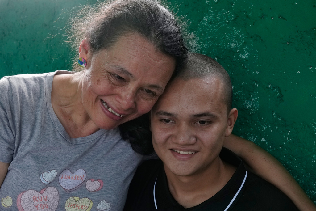 Slow-moving prisoner releases in Venezuela enter 3rd day after ...