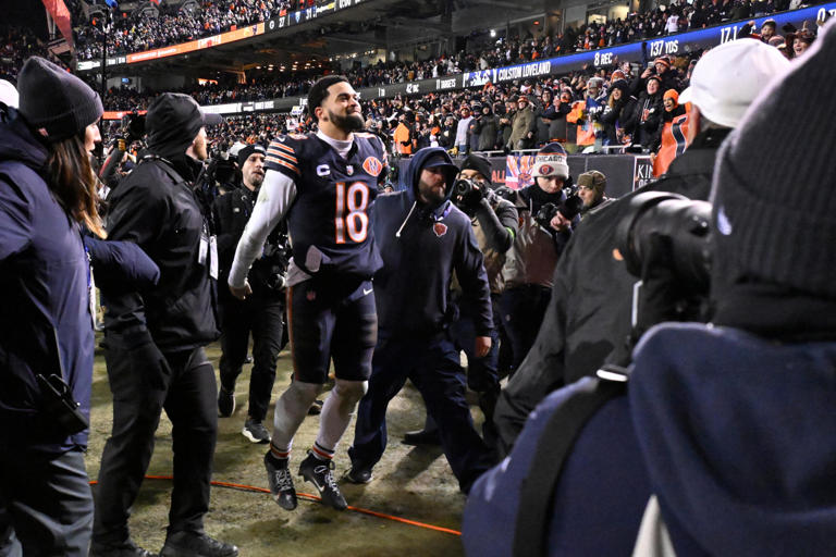 Bears QB Caleb Williams opens up on emotional display vs. Packers