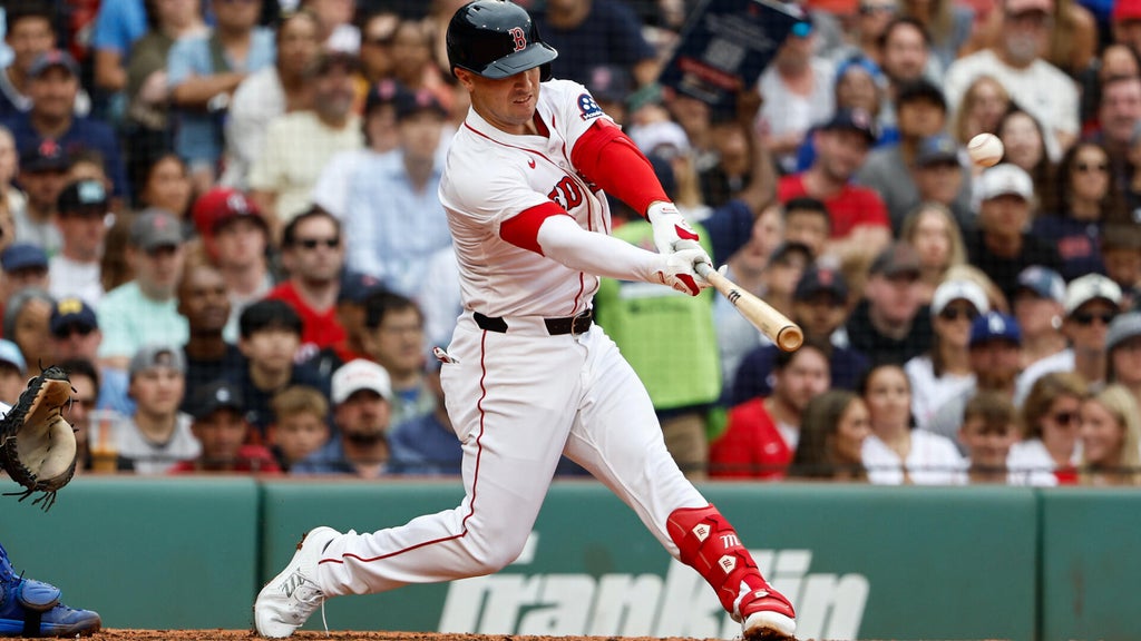 All-Star 3B Alex Bregman agrees to a $175 million, 5-year contract with ...